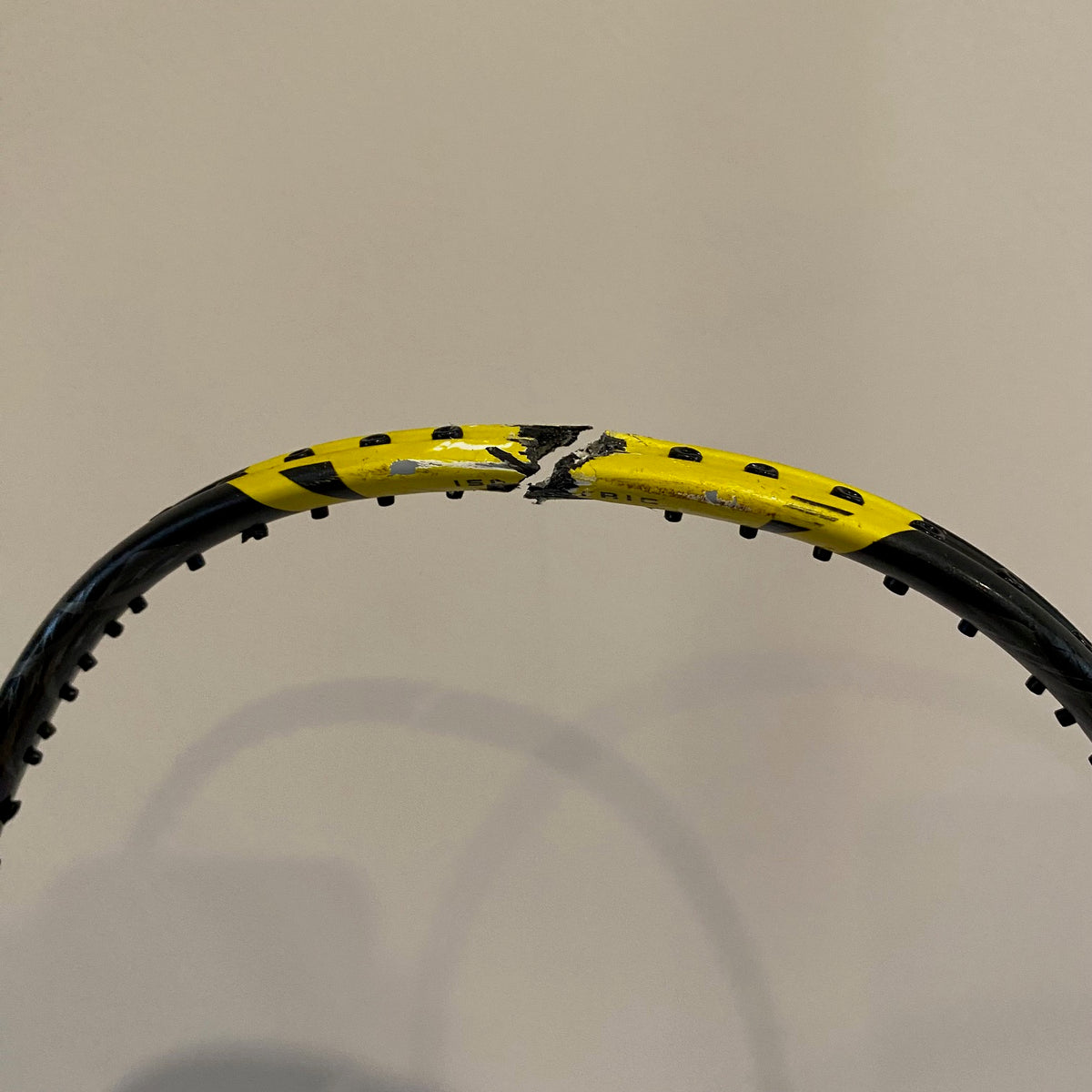 Badminton frame repair & restring – Warwick Racket Stringing